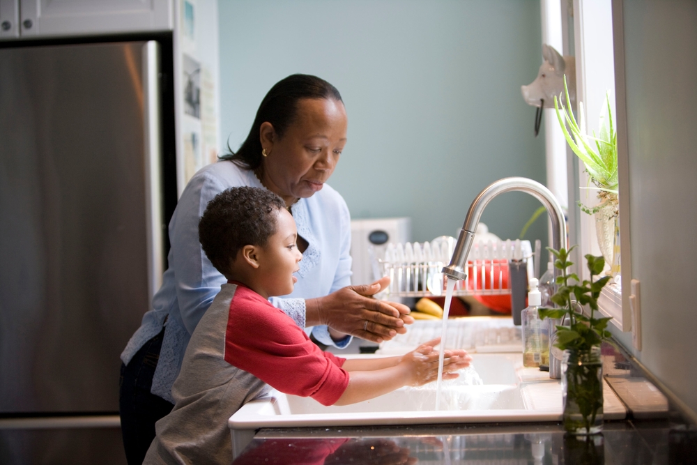 Teach your kids to wash hands correctly and back-to-school safety tips ...